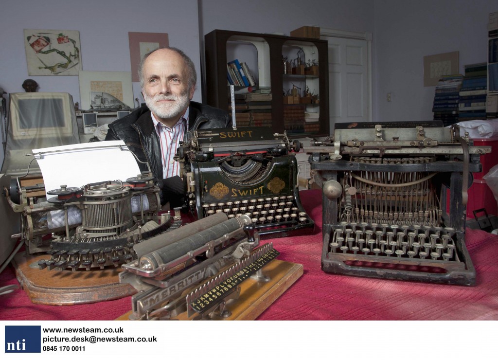 A collection of 250 typewriters... and every single ones still works